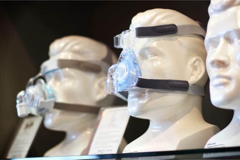 What is a CPAP machine and how does it work? - CPAP Guide